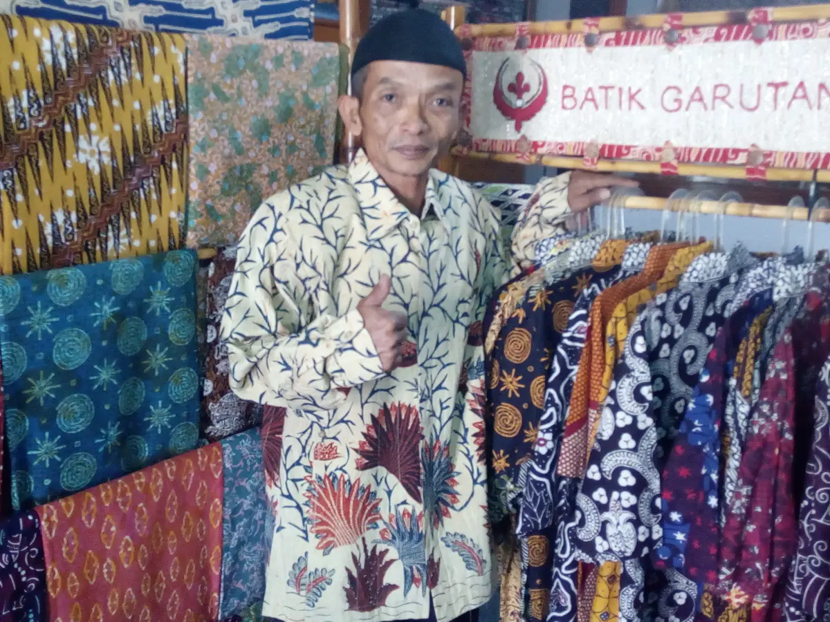 Batik Garutan : Simbol Identitas Budaya yang Bertahan di Era Modern ...